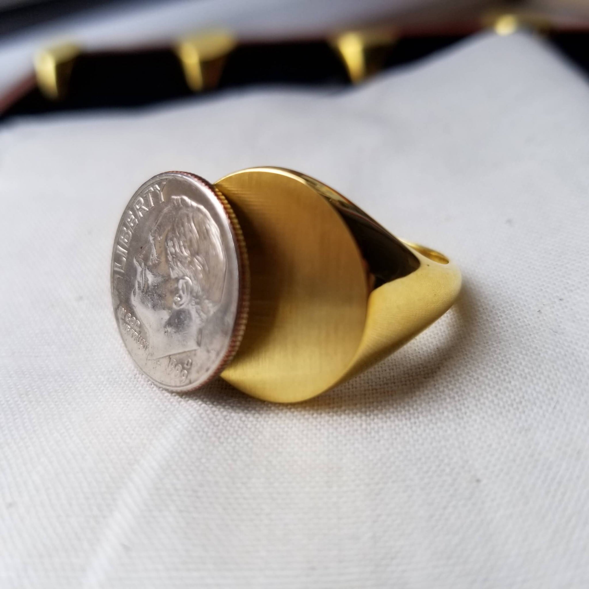 Flat Face Ring for Men | 18mm Ring - Engravable | deBebians